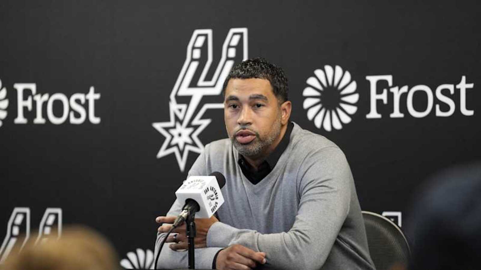 San Antonio Spurs Officially Sign NBA Veteran Center | Yardbarker