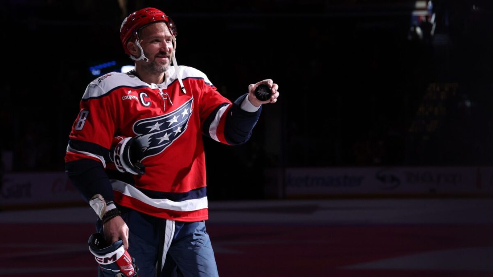 Alex Ovechkin Scores 900th Career Goal vs. the Blues | Yardbarker