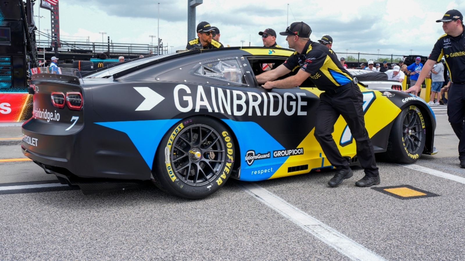 Spire Motorsports announces crew chief lineup, leaves major question up ...