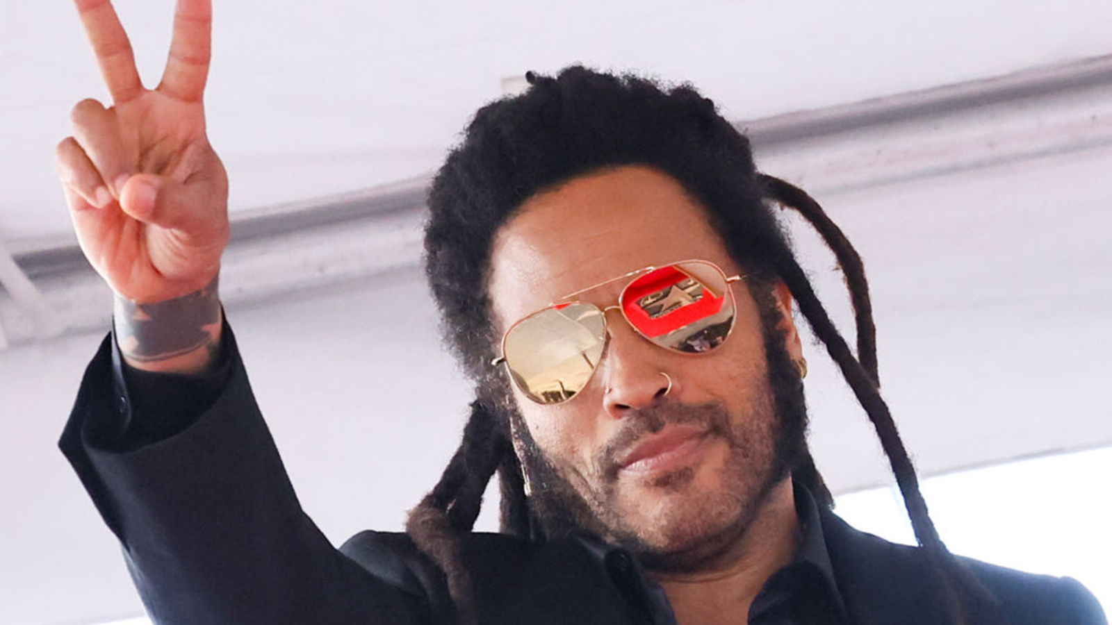 Rock Legend Lenny Kravitz Loses Dreadlocks in Wild Fan Encounter at ...