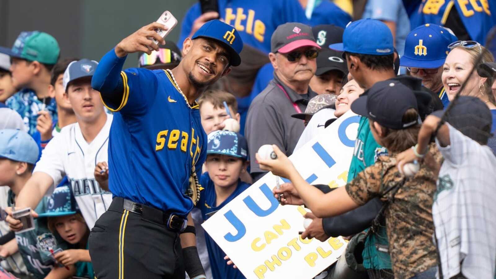 Mariners look to build on win, host Blue Jays | Yardbarker