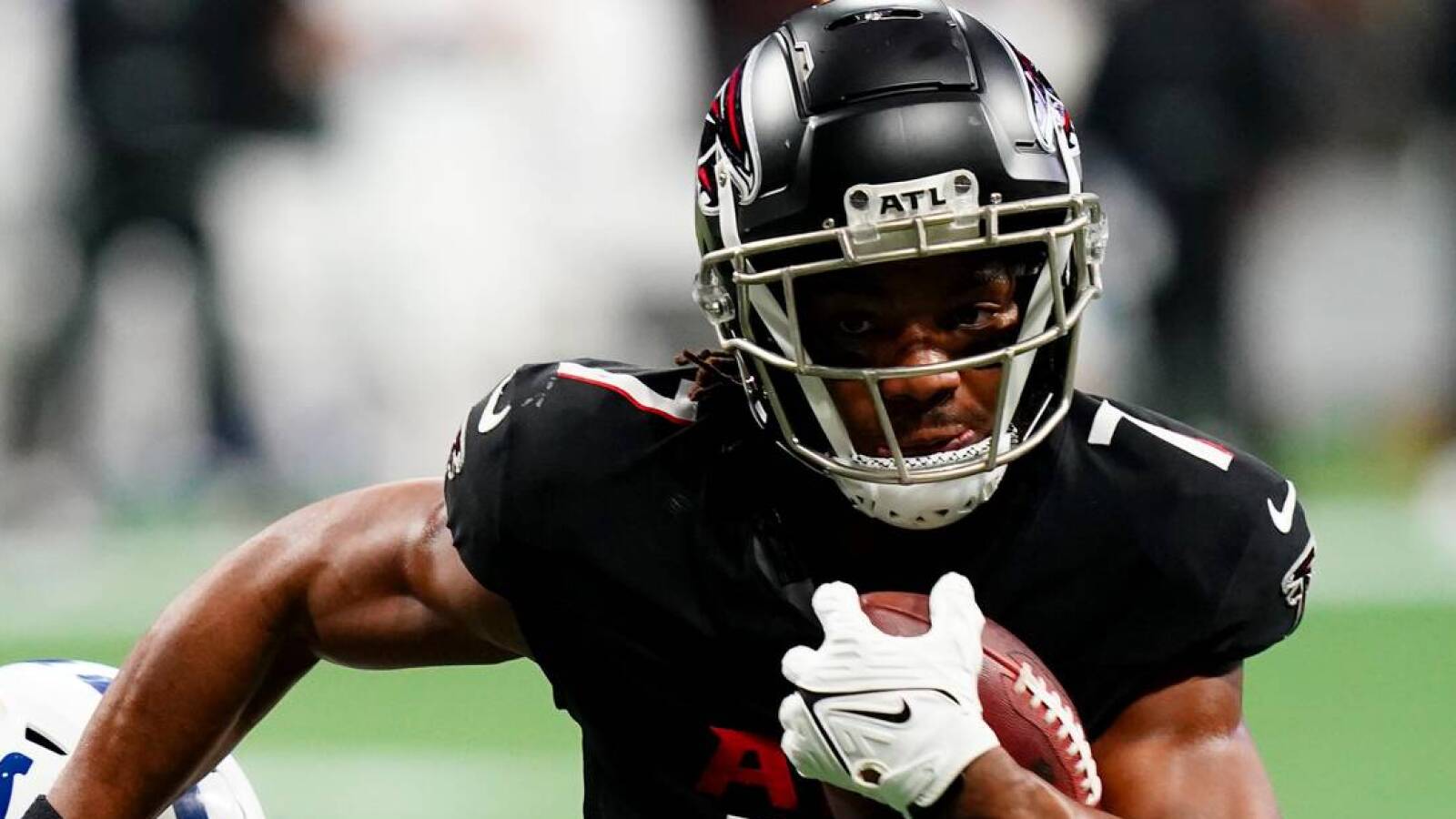 Watch: Falcons RB Bijan Robinson scores 71-yard TD | Yardbarker