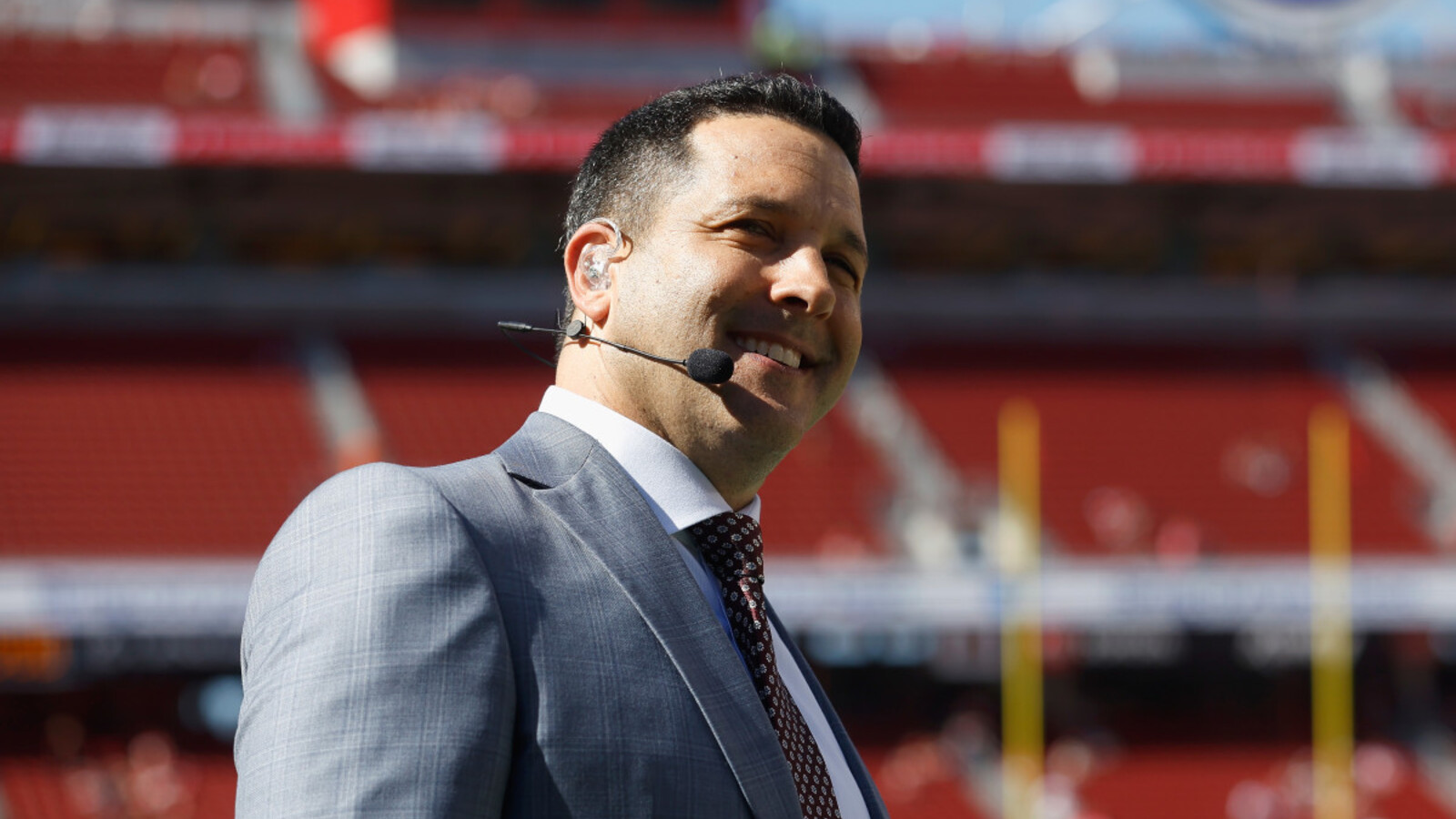 Longtime NFL Insider Adam Schefter Lands New Job With ESPN | Yardbarker