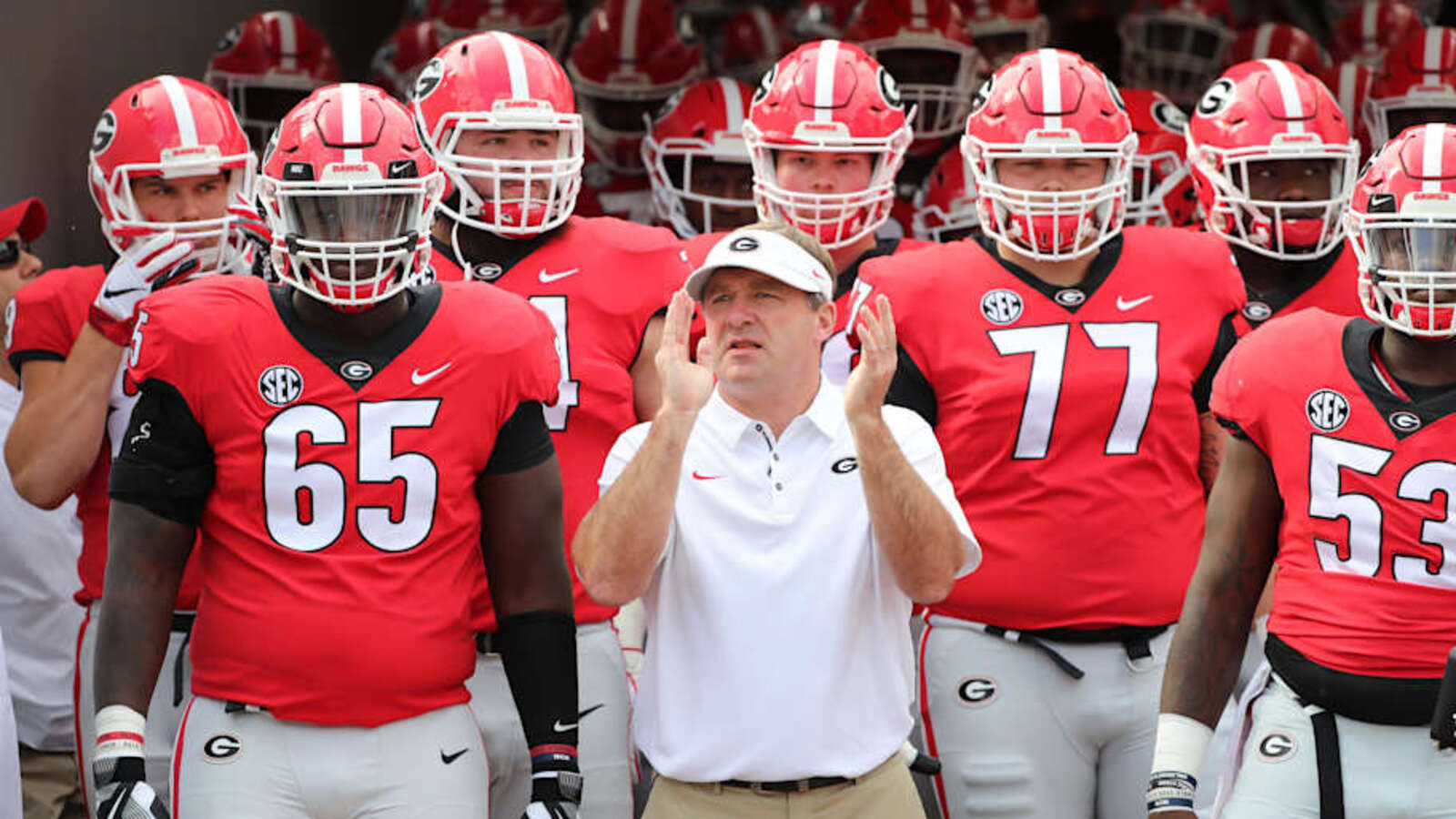 Georgia Football Uniforms Receive Controversially Low Ranking by Major ...