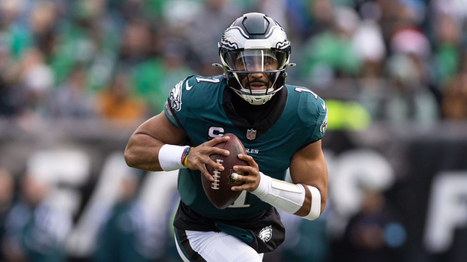 Watch: Eagles stars squash chemistry concerns with TD | Yardbarker