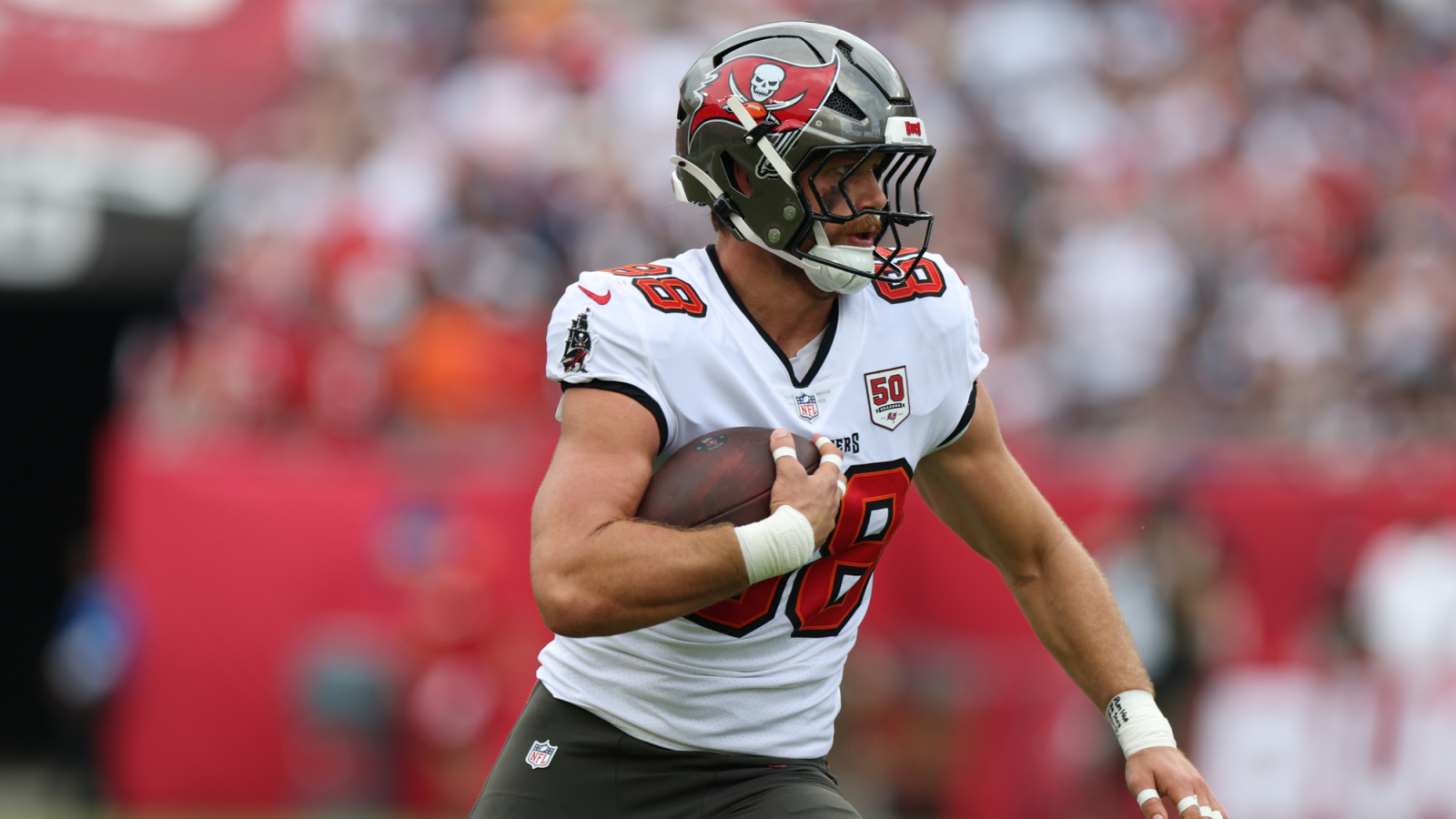 Point-Counterpoint: Should The Bucs Re-Sign TE Cade Otton? | Yardbarker