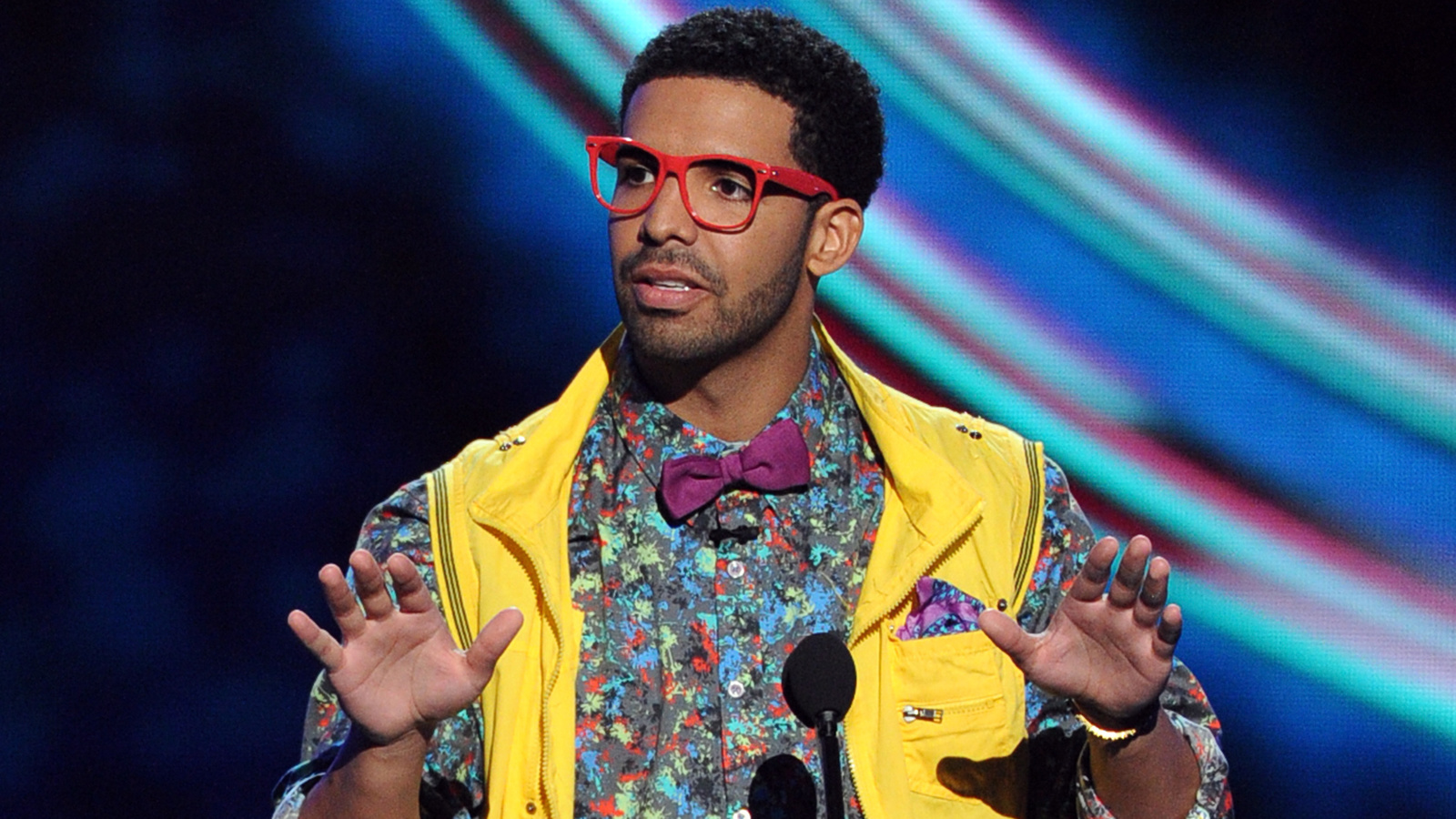 ESPYs hosts through the years | Yardbarker