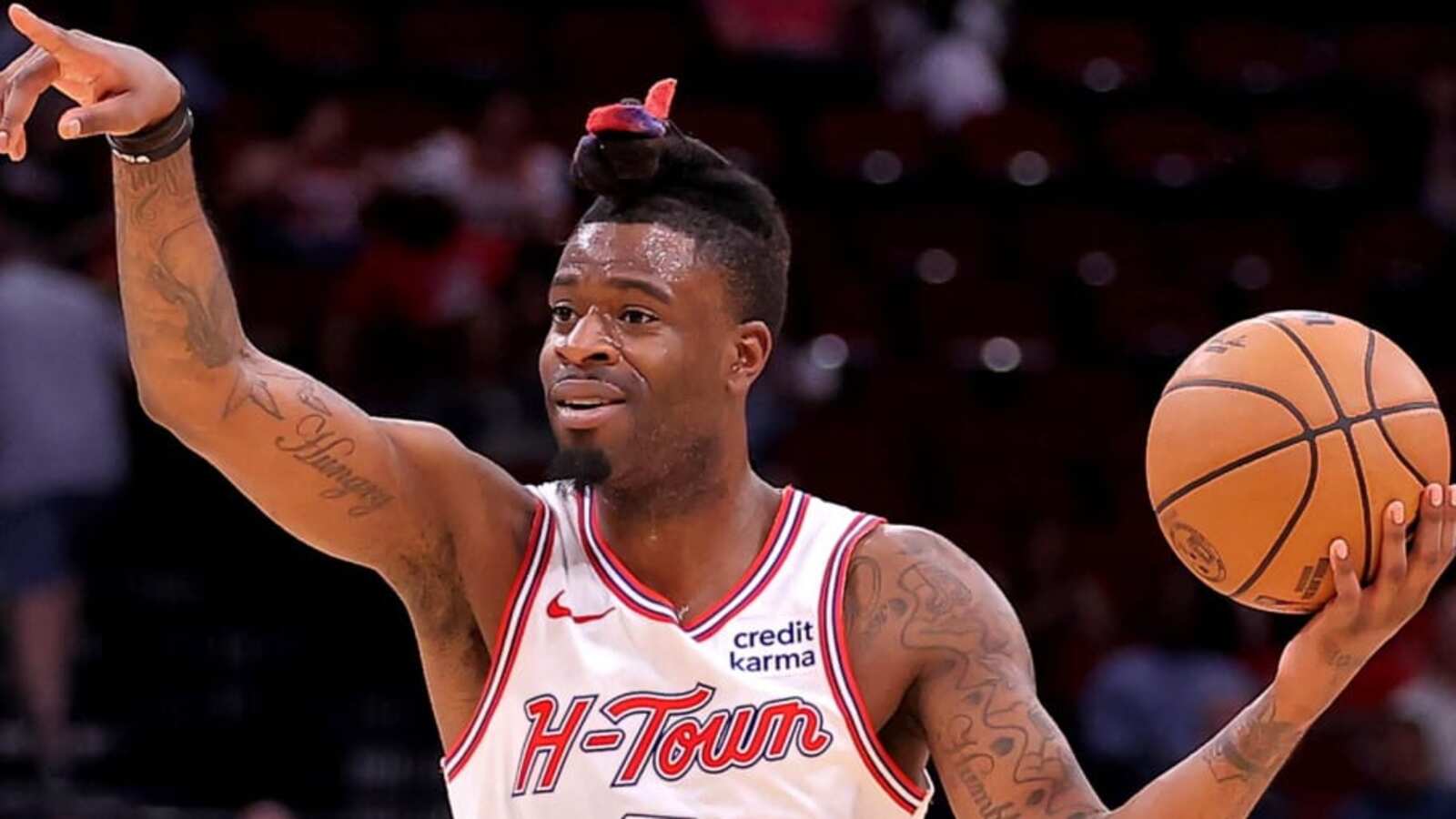 Report: Reggie Bullock Not Expected to Return to Rockets | Yardbarker