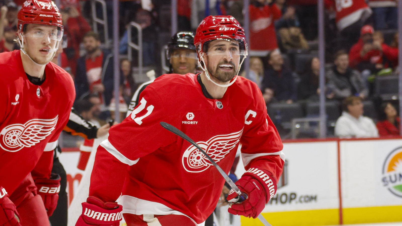 Dylan Larkin's Rumored Trade Demand Refuted By Insider | Yardbarker
