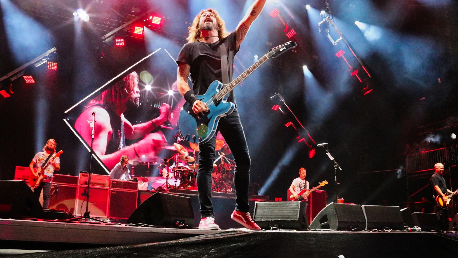 Foo Fighters and Nine Inch Nails have swapped drummers | Yardbarker
