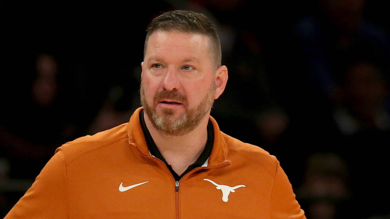 Texas HC Chris Beard suspended over domestic violence charge | Yardbarker