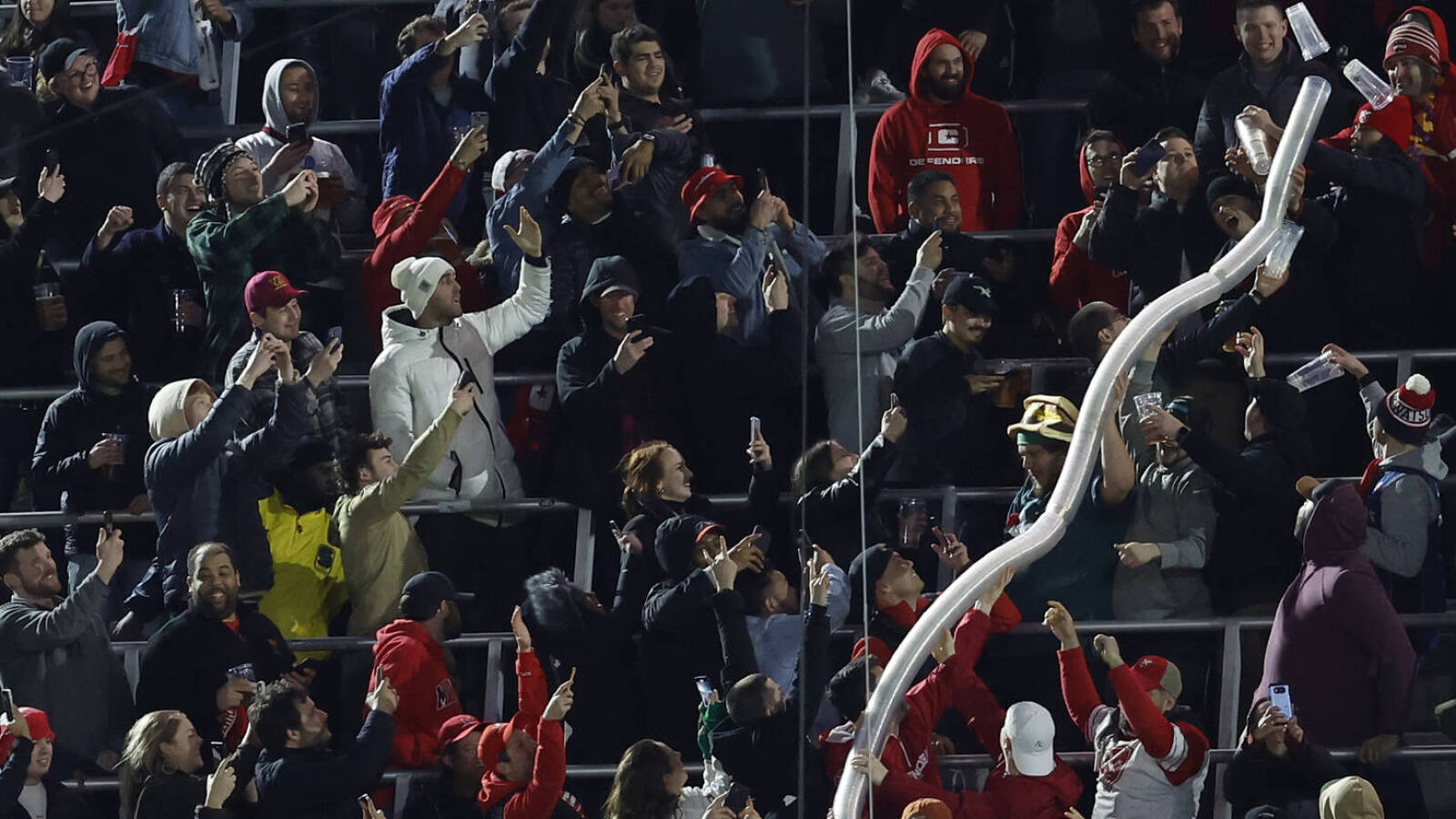 Look: D.C. XFL fans build incredible 'beer snake' | Yardbarker