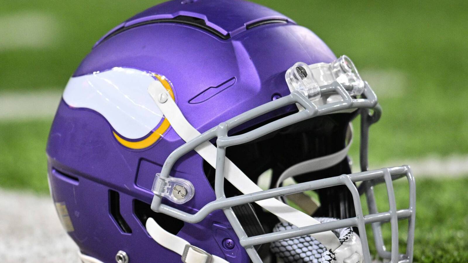 Insider reveals why first-round trade-up won't be easy for Vikings ...