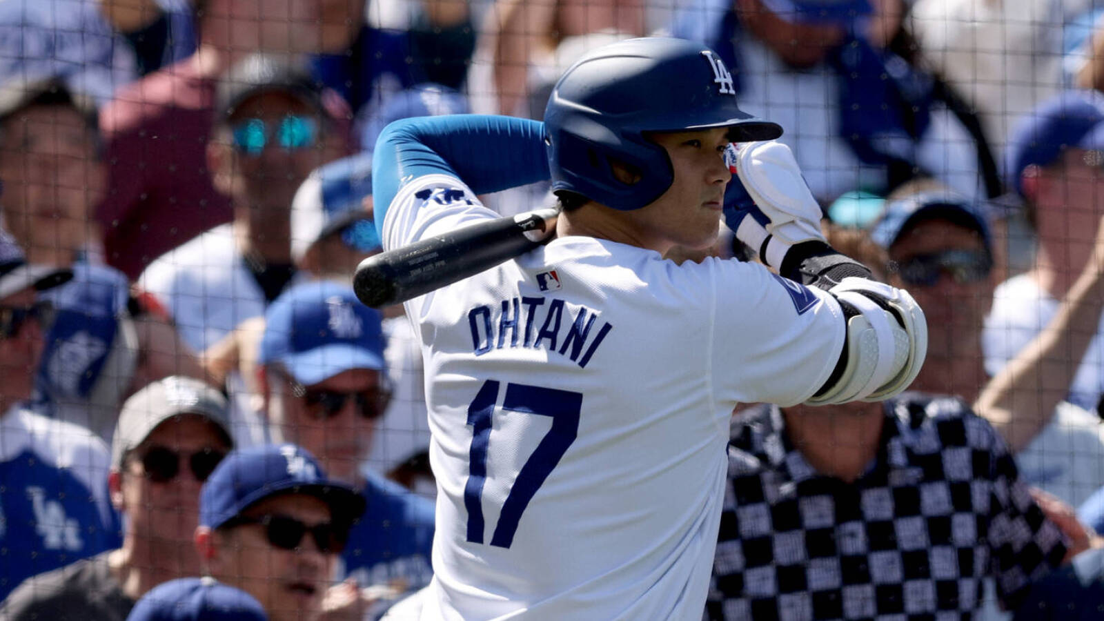 Shohei Ohtani’s Dog ‘Dekopin’ Visits Dodger Stadium | Yardbarker