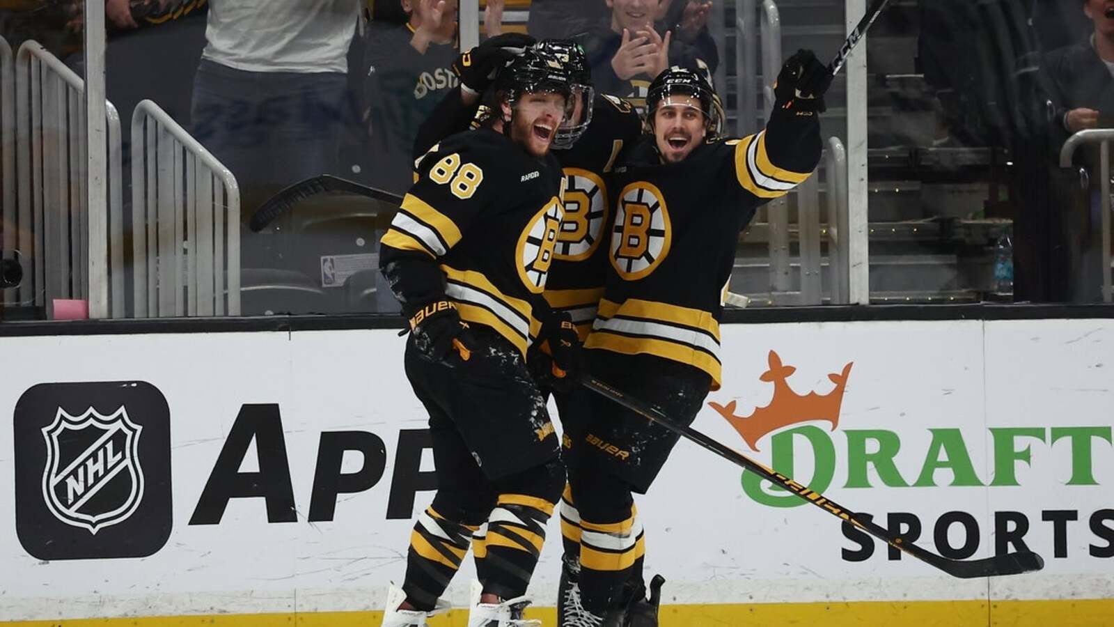 Bruins plot to extend home winning streak vs. Flyers | Yardbarker
