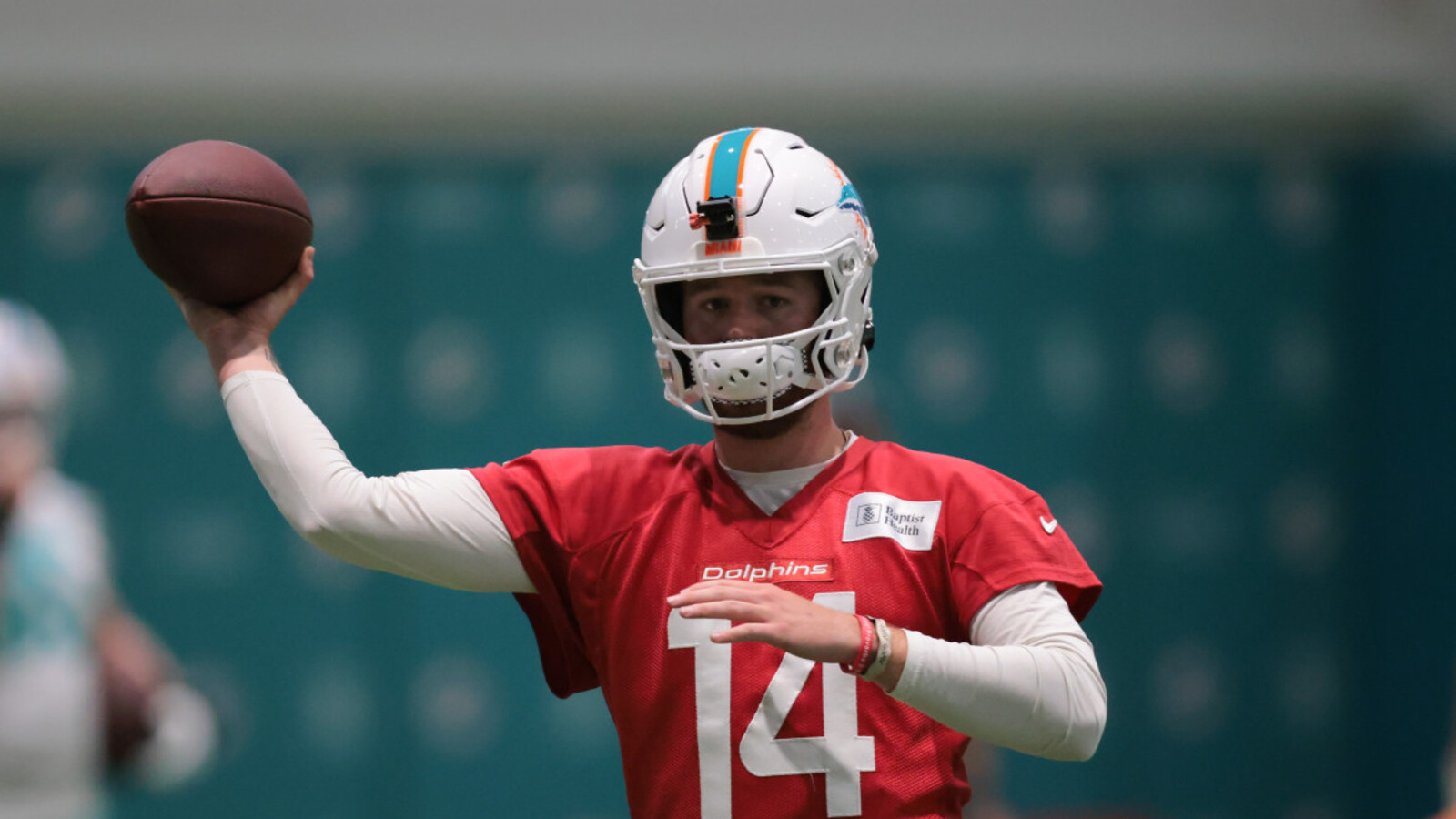 Rookie QB Quinn Ewers Impresses at Dolphins Training Camp | Yardbarker