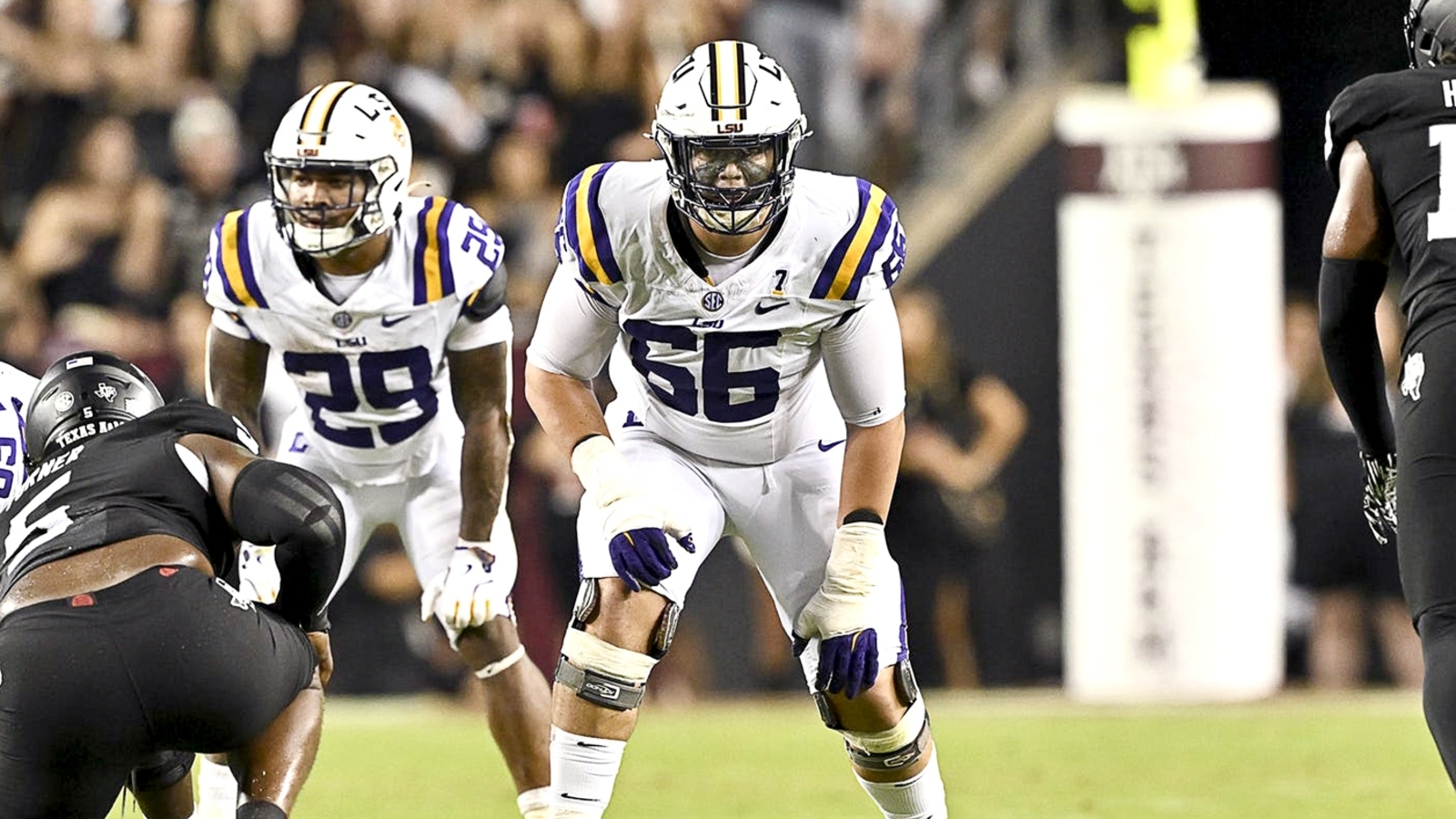 PFN mock draft has star O-lineman falling to 49ers at No. 11 | Yardbarker