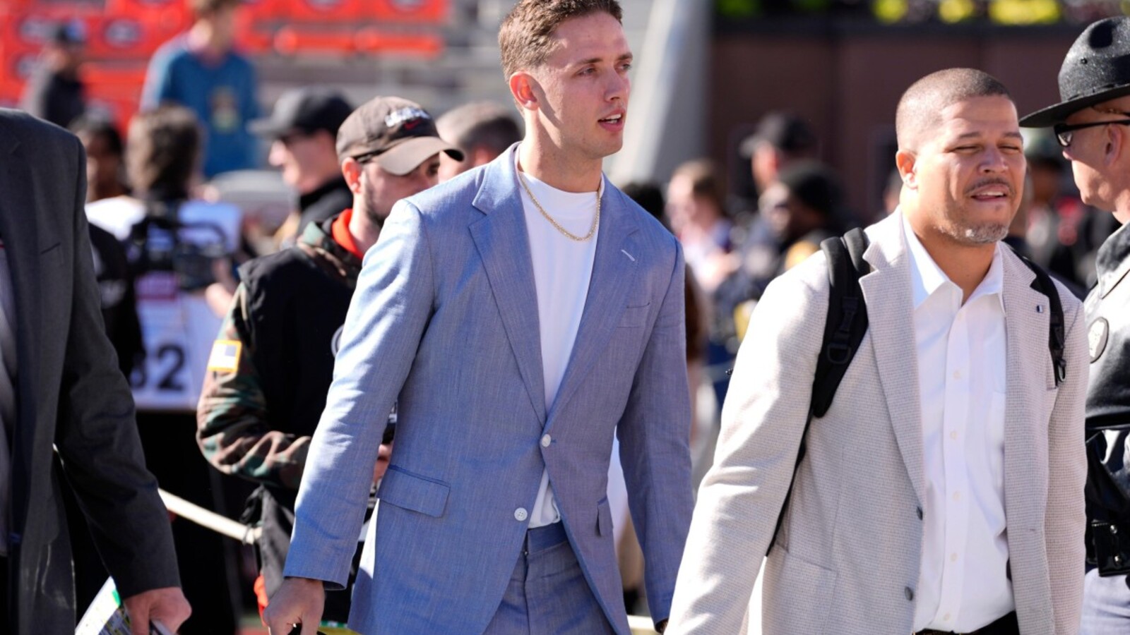 Carson Beck's NIL Deal Boosted After Bolting Georgia for Miami | Yardbarker