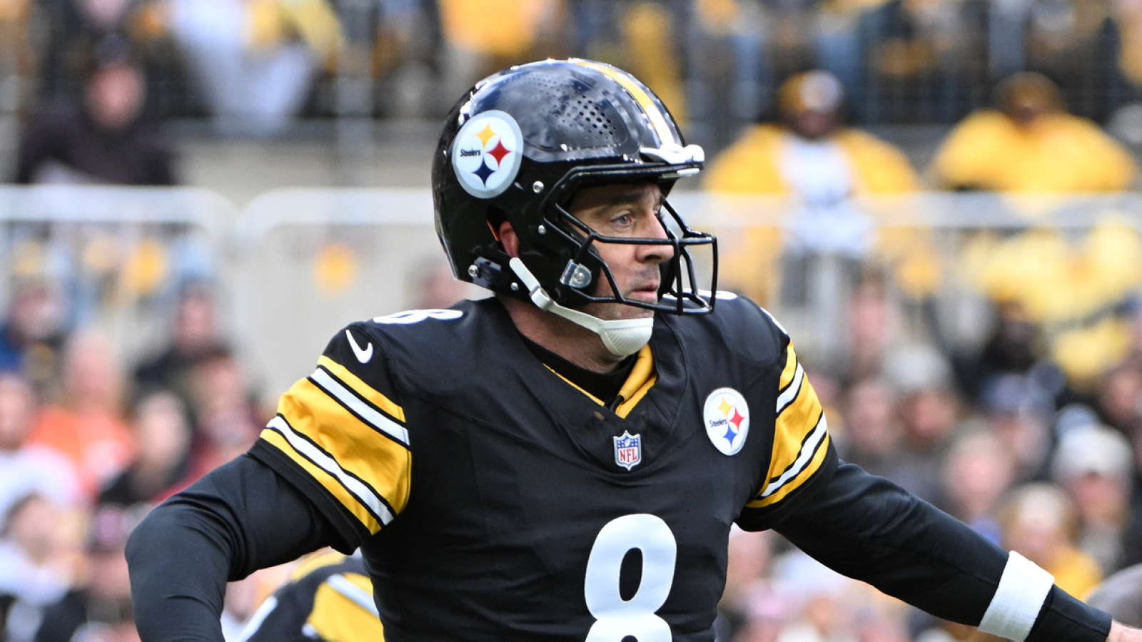 Steelers get worrisome Aaron Rodgers injury update | Yardbarker