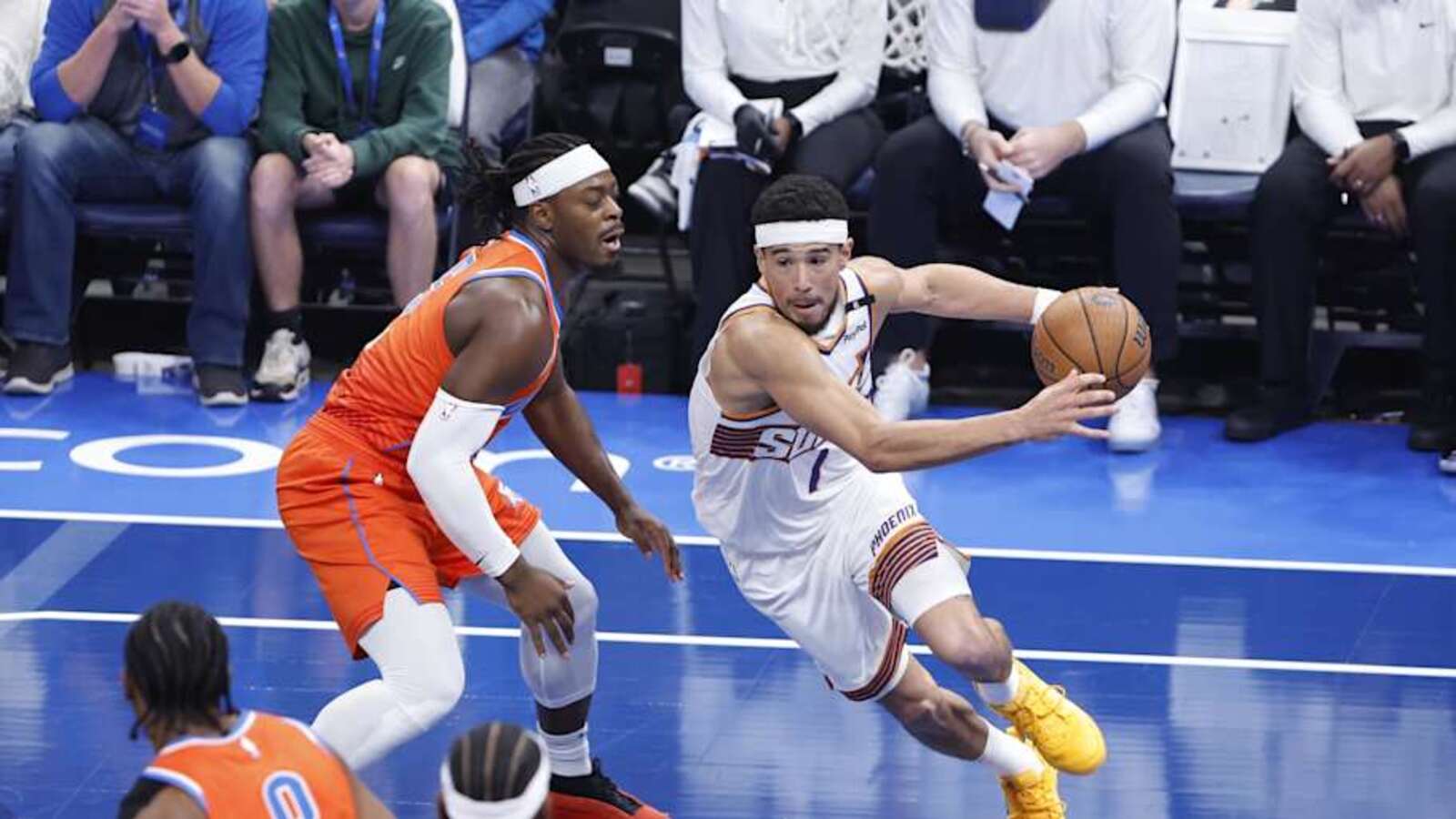 Championship Contender Named Potential Trade Spot for Suns' Devin ...