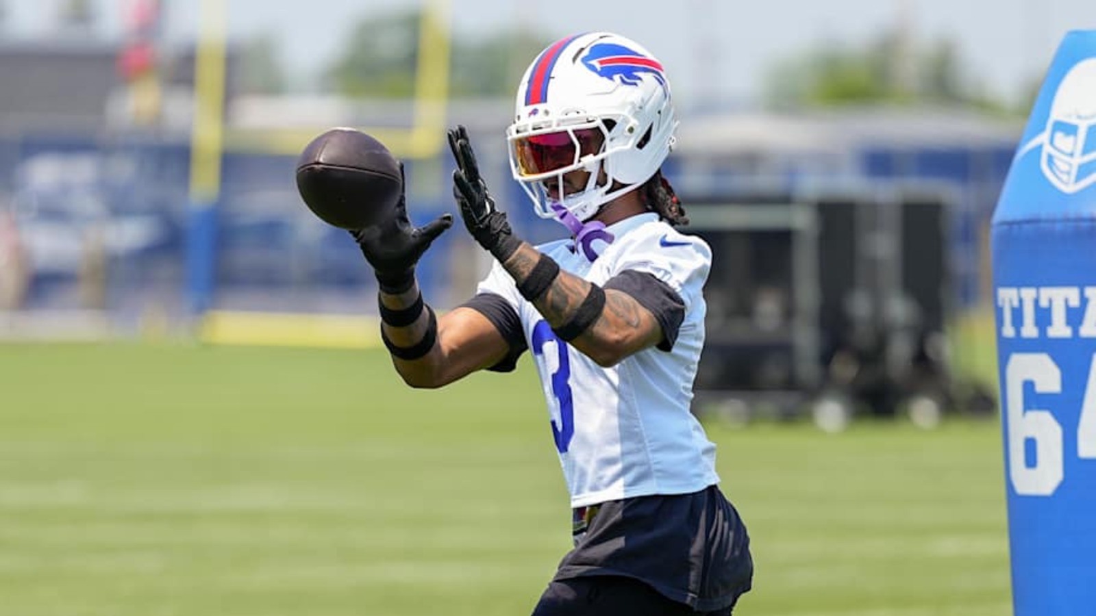 4 hot Bills' position battles heading into training camp with roster ...
