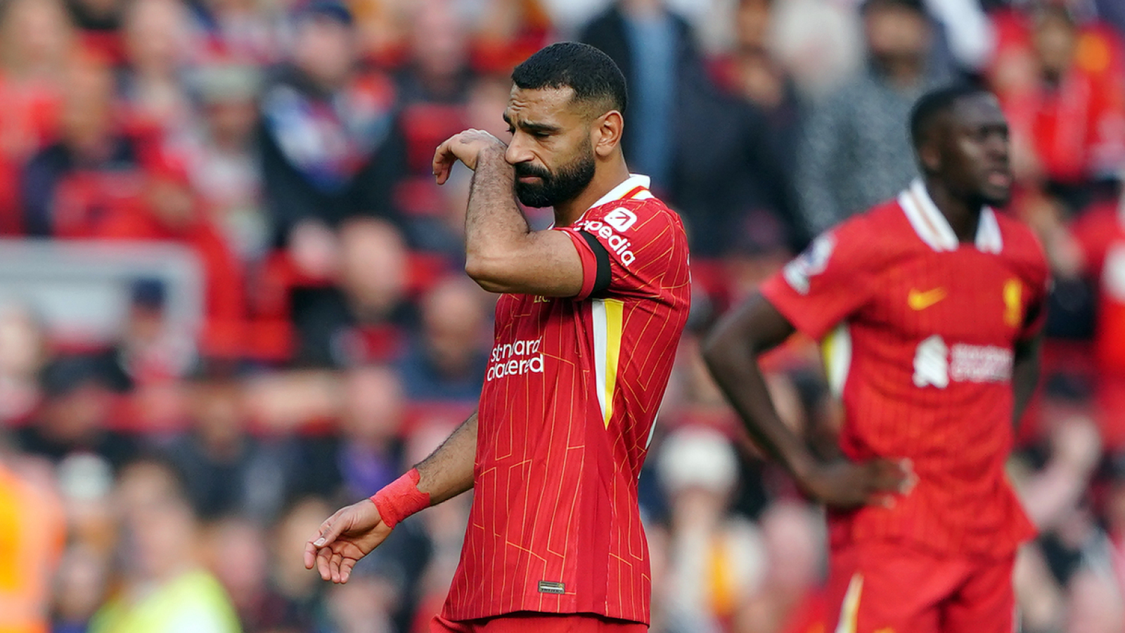 'Poor today' – Liverpool star slammed for horrendous 'decision-making ...