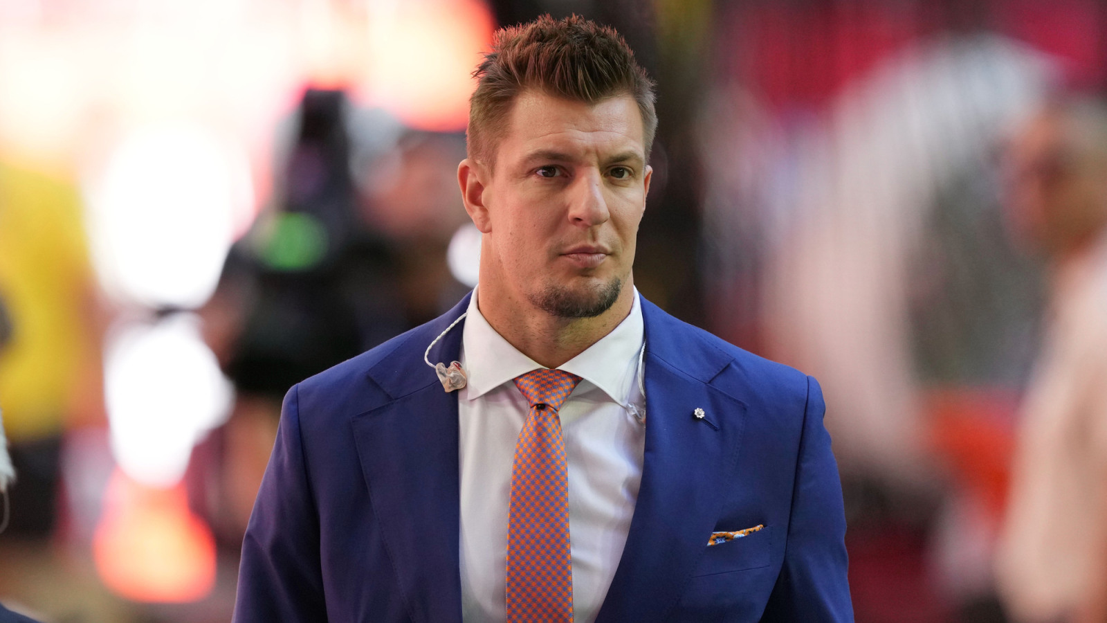 Gronkowski discusses Drake Maye, Jacoby Brissett decision | Yardbarker