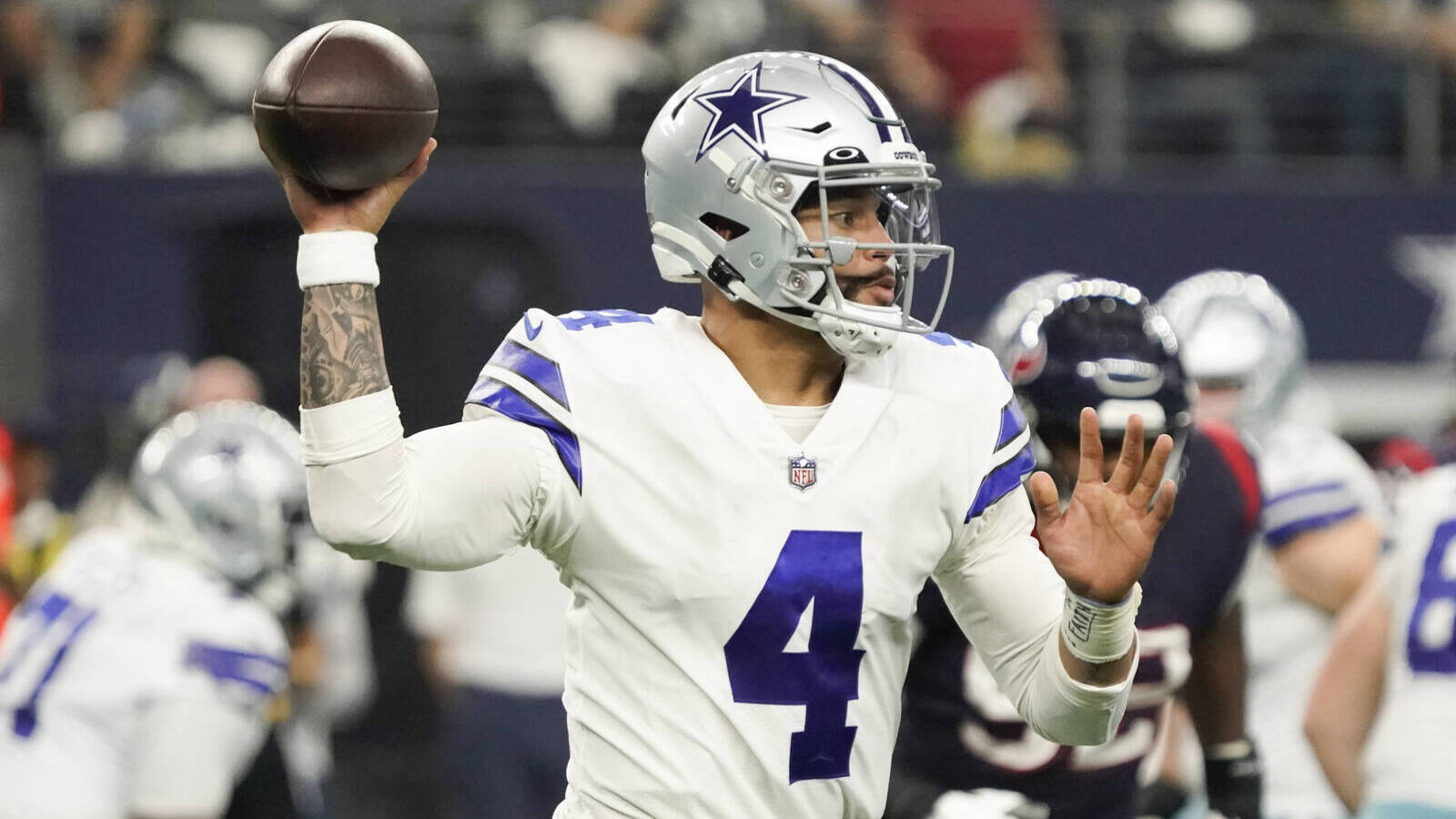 Jerry Jones irked by Dak Prescott's mounting INT total | Yardbarker